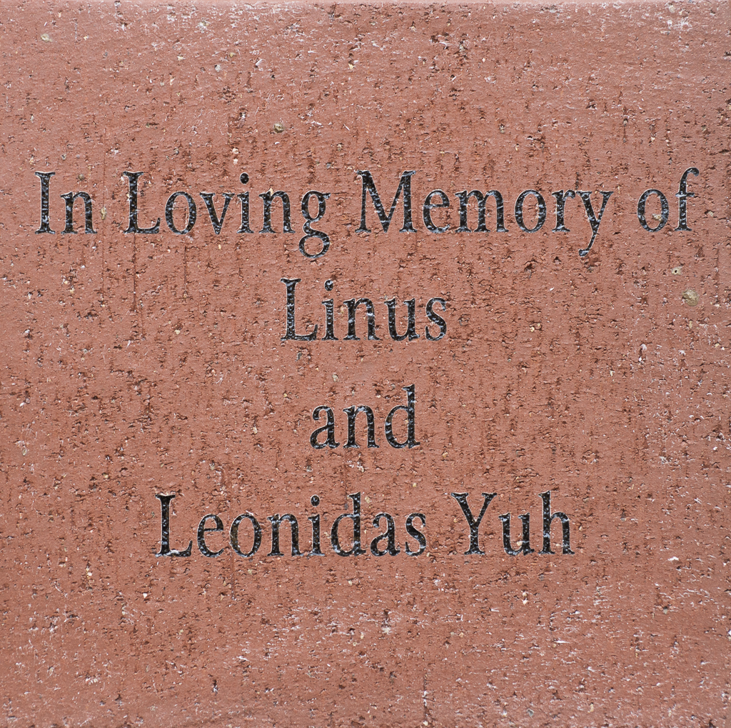 In Loving Memory of Linus and Leonidas Yuh | School of Veterinary Medicine
