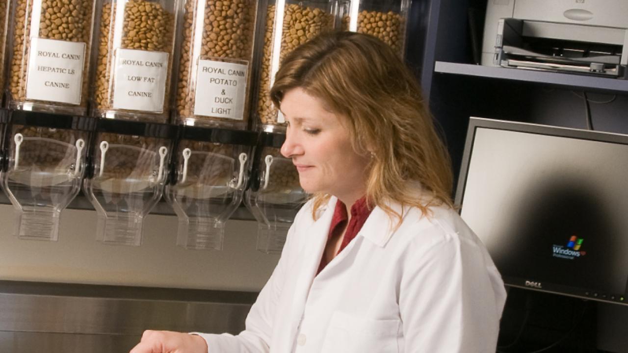 Nutrition Service | School of Veterinary Medicine